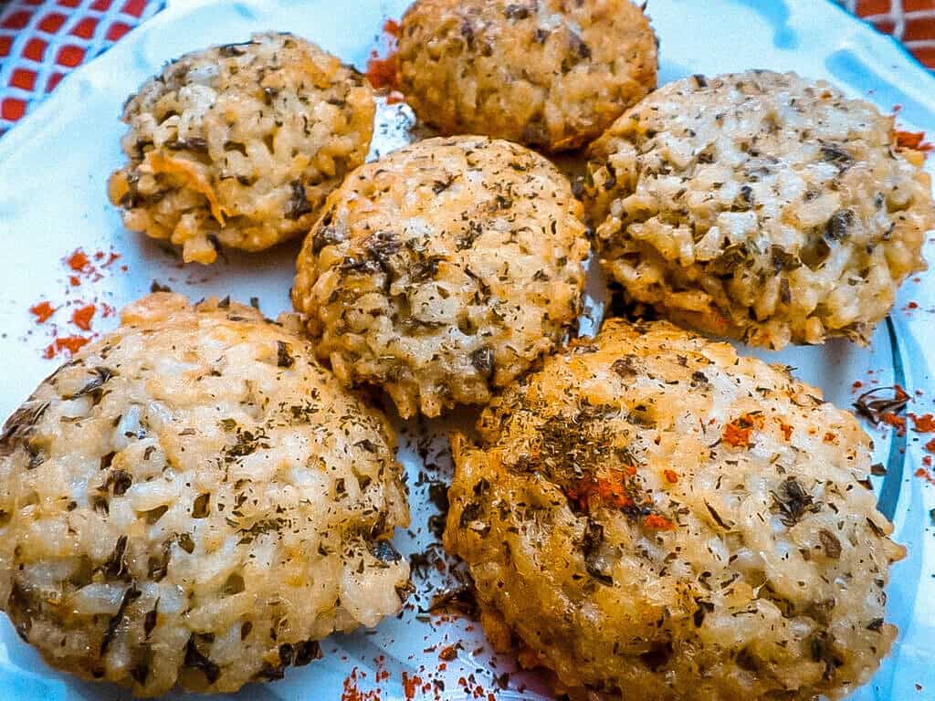 Typisch Albanees eten - 20 populaire Albanese gerechten